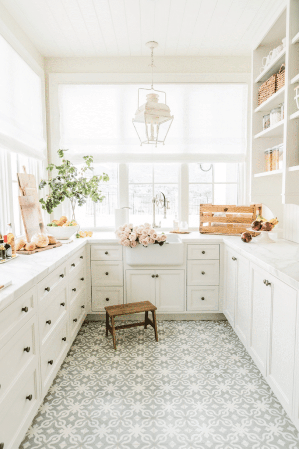 The Best Farmhouse Pantry Inspiration - Home Sweet Farm Home